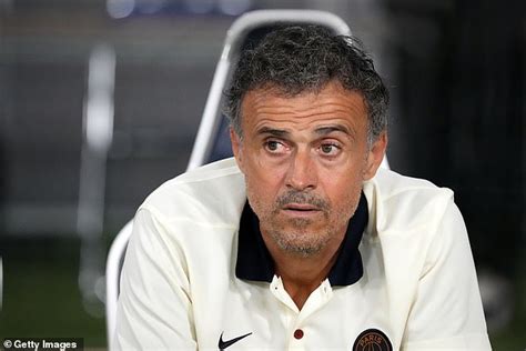 Psg Coach Luis Enrique Is Considering Quitting After Just A Month In