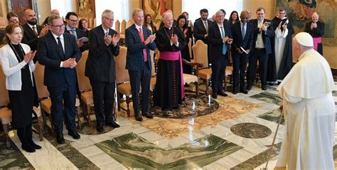 Pope Francis An Ethical Ai Respects Human Dignity Cbcpnews