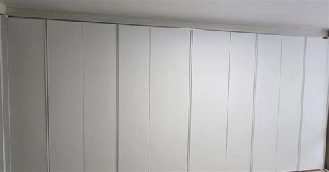 구축아파트 붙밭이장 문 새로 시공했는데 새것처럼 됐네요 그외 베란다 장들주방 싱크대까지 꼼꼼하게 시공 해주셨어요 합리적인 비용에 완성도 높게 돼서 너무 만족스러워요