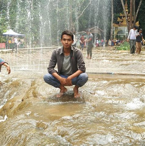 Yar Zar Lin Htet Medium