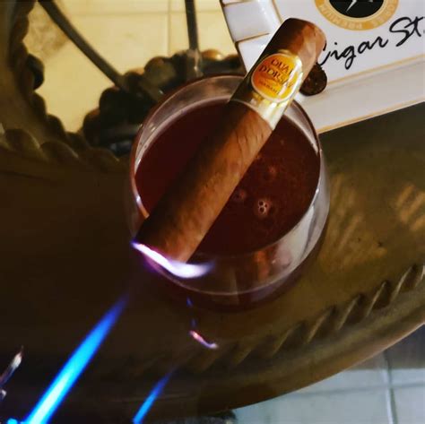 How To Use A Torch Lighter Cigar Star Cigars Canada