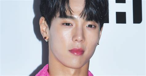 몬스타엑스셔누 매력이 넘치는 포즈 [포토엔hd]