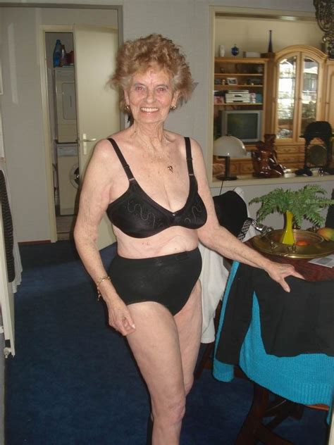 very old amateur granny poser at home porn pictures xxx photos sex