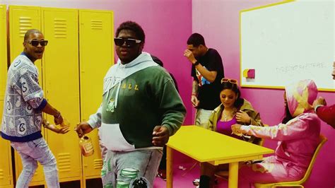 Cash Cobain And Chow Lee Jholiday Vacant Official Video Youtube Music