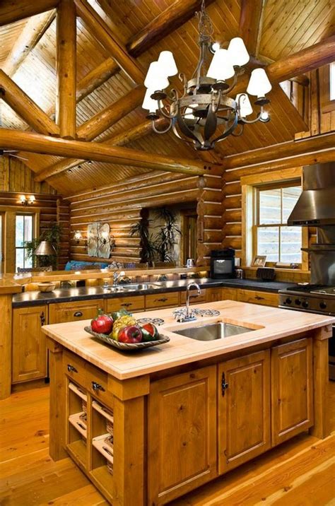 La Cuisine En Bois Massif En Beaucoup De Photos Log Home Kitchens Log Home Kitchen Cabin