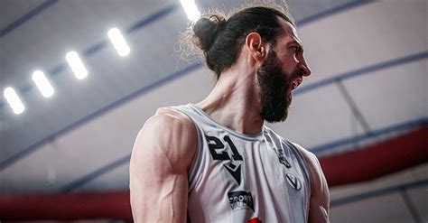 შენგელიას 16 ქულა 19 წუთში Lelo Ge