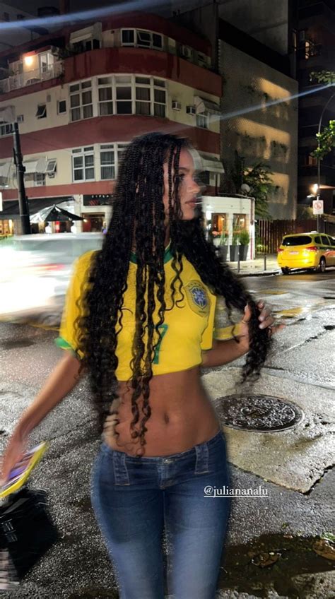 Boho Braids On Latina Long Braids Outfit Streetwear Hairstyles Curly