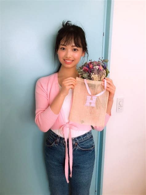 【bis5月号】日向坂46 濱岸ひよりちゃんのスタッフをメロメロにした言動とは？【オフショット】 Bis ビス