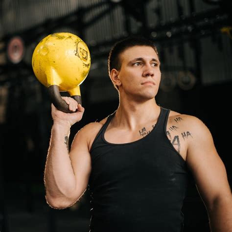 9 Biceps Kettlebell Exercises To Sculpt Stronger Arms Workout Guru