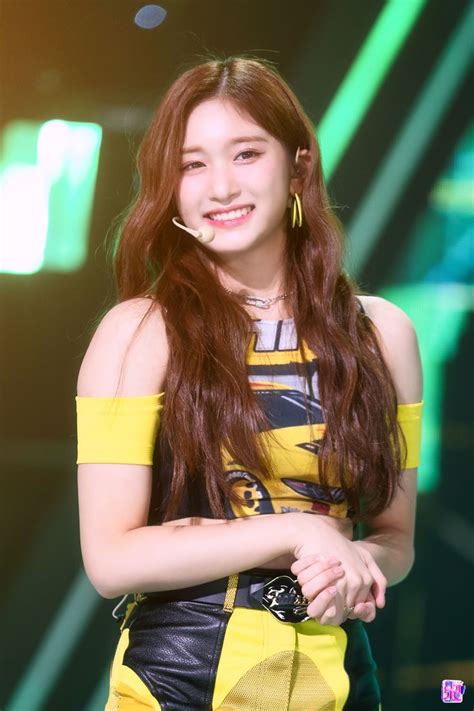 포토스케치 3연속 신드롬을 일으킨 Ive 이서 Pd노트 Sbs 女の子 セレブ 韓国ガール