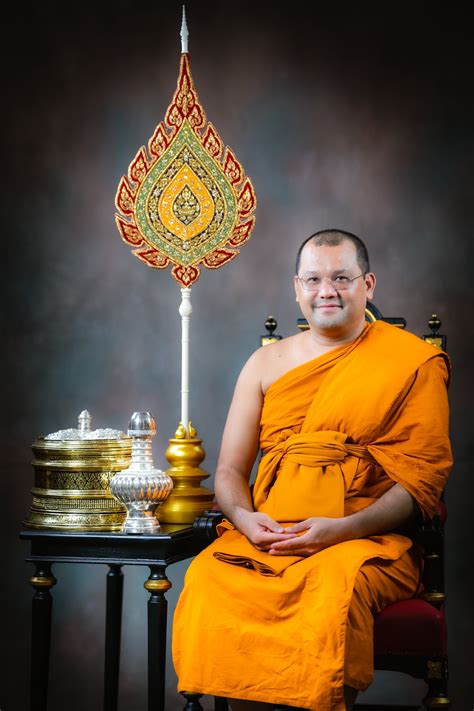 พัดยศ เ จ ริ ญ อ า ยุ วั ฒ น ม ง ค ล ๔ ๔ ปี พระสุธีวชิรปฏิภาณ วีรพล วีรญาโณ ป ธ ๓ ผู้ช่วย