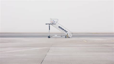 무료 이미지 바다 연안 건축물 과학 기술 바람 계단 공항 강철 비행기 항공기 지하철 차량 현대 통로