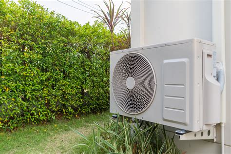 Tips For Deciding If You Should Repair Or Replace Your Aircon