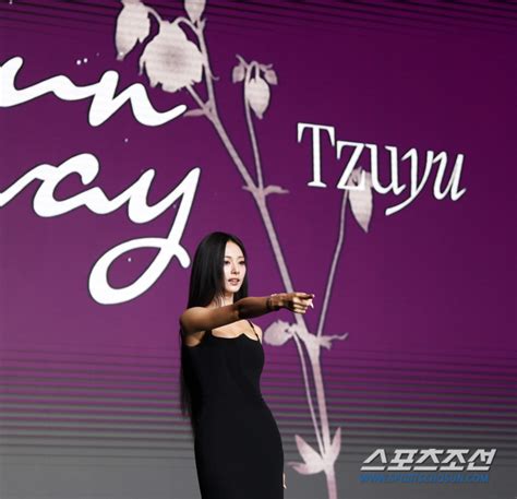 Charming Beauty Sportschosun