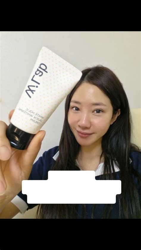 먹쁜이하연 협찬 근본적으로 주름을 개선할 수 있는 뉴톡스 콘스네일 아이크림 1회 사용 단 10분 만에 4중 눈가 주름 개선 임상 실험을 통해 단 한 번의