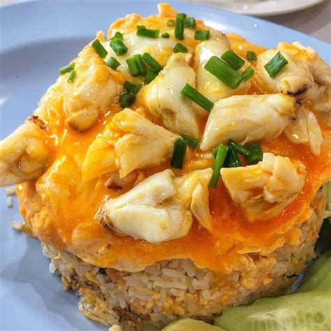 This Spot In Bangkok Serves Mouthwatering Crab Meat And Omelette Fried Rice Bangkok Foodie