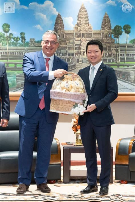 ក្រសួងទេសចរណ៍ និងសាលាប៉ូលឌុយប្រ៊ូល បន្តជំរុញការអភិវឌ្ឍមូលធនមនុស្ស