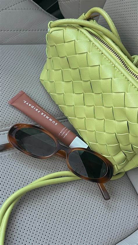 Easy Claw Clip Bun Tutorial — Bre Sheppard