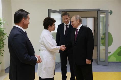 Кандидатуру Андрея Воробьева на предстоящих выборах поддержал Владимир Путин и пожелал удачи