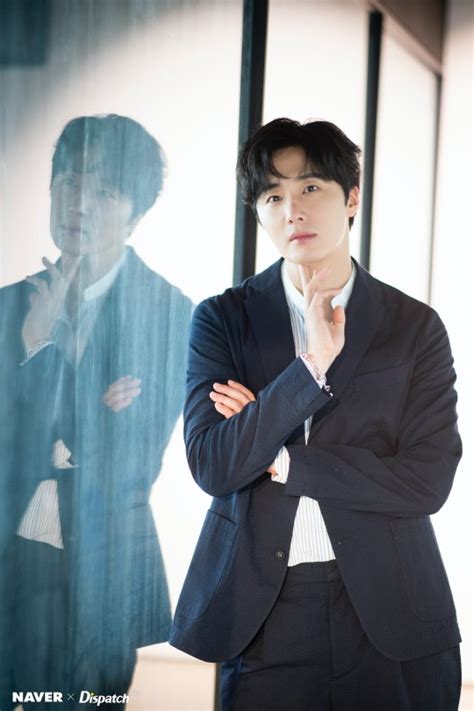 Jung Il Woo In A New Gorgeous Photo Shoot K Luv