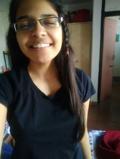 Cute Desi Girl Showing For Boyfriend Desi New Videos Hd Sd Dropmms