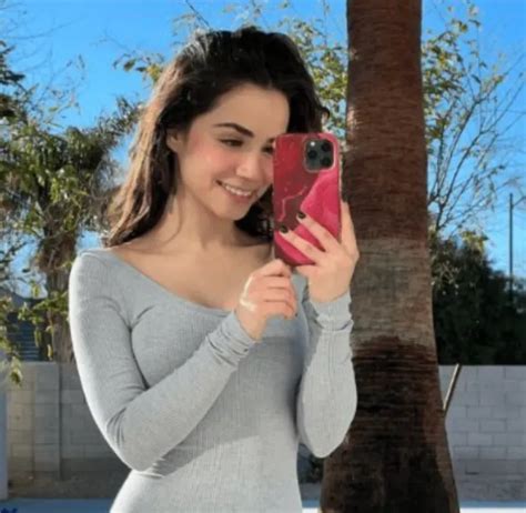 Best 10 Jellybeanbrains Real Name Height Weight Net Worth Career And More Artofit