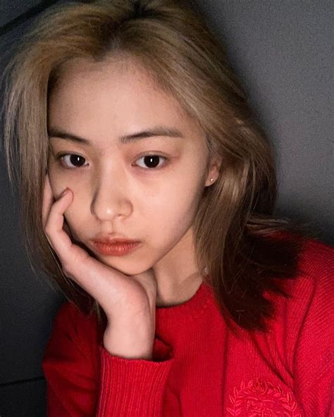 10 Times ITZY S Ryujin Took Our Breaths Away With Barely Any Makeup On Koreaboo