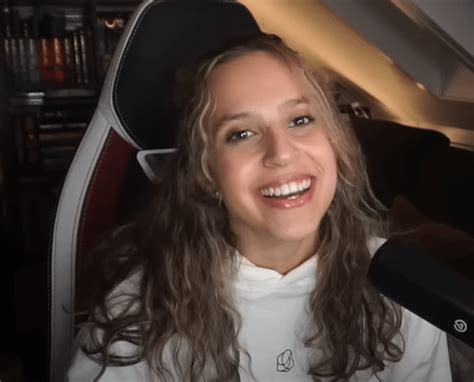 Kamilla Centane R Reactgirlsofyt