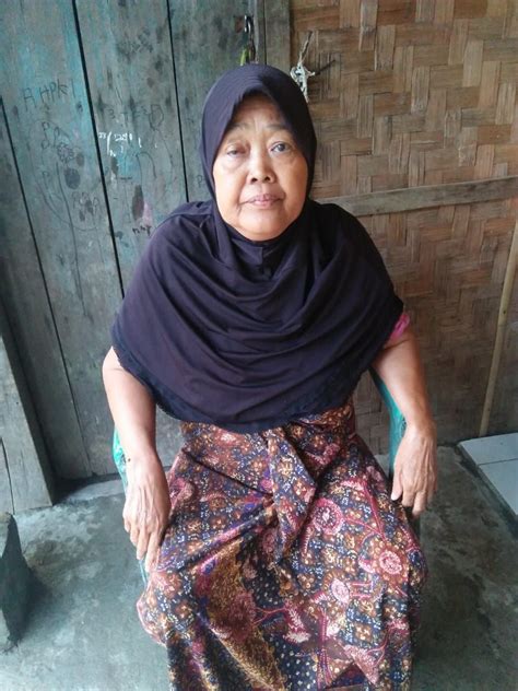Ide Penting Janda Tua Bugil Gambar Bunga