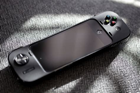 The First Apple Certified Ios Gaming Controllers Need A Power Up Wired
