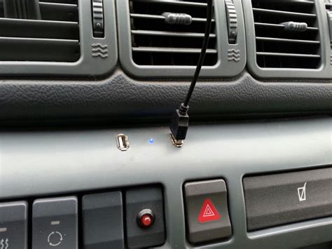 Зарядка usb — УАЗ Pickup, 2,7 л, 2010 года | электроника | DRIVE2
