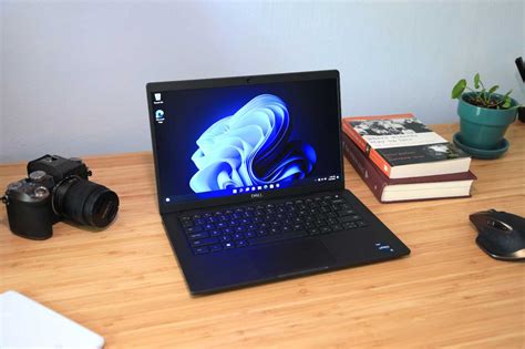 Dell Latitude 7330 Ultralight Review The Laptop Your Boss Wants To Buy