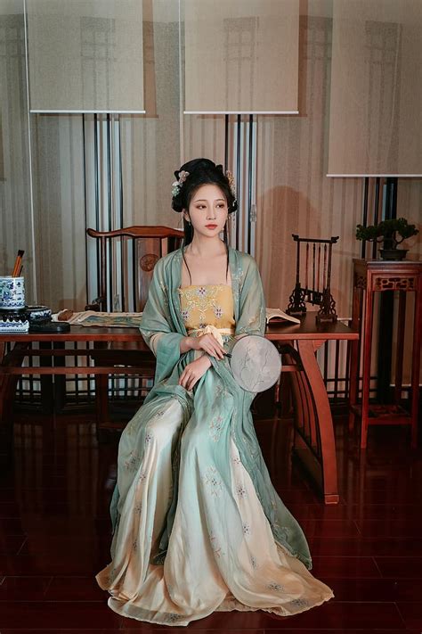 Nian Nian Asyalı Model Hanfu Hd Masaüstü Duvar Kağıdı Wallpaperbetter