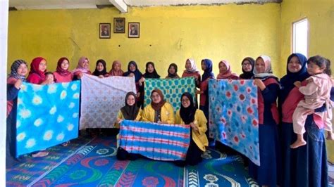 Tim Kkn Unnes Giat 3 Desa Kedawung Adakan Pelatihan Motif Shibori