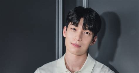 [인터뷰②] 미드나이트 위하준 한 대 패주고 싶다 반응 기대