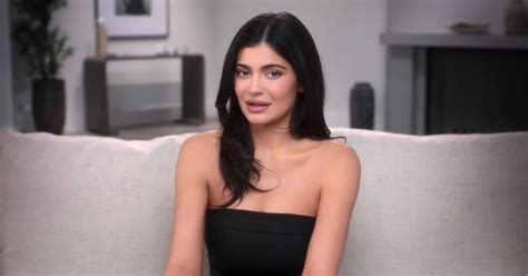 Kylie Jenner Wants To Have Sex With Gal Pal As Intimate Snaps Spark Questions Daily Star