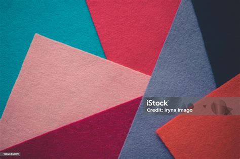 펠트 컬러 텍스타일 다른 색상의 부드러운 펠트 플랩 샘플 컬러 밝은 섬유 소재의 팬입니다 수제 와 창조적 인 공예 추상수공예 배경을 펠트 추상 팝 아트 배경입니다 색상