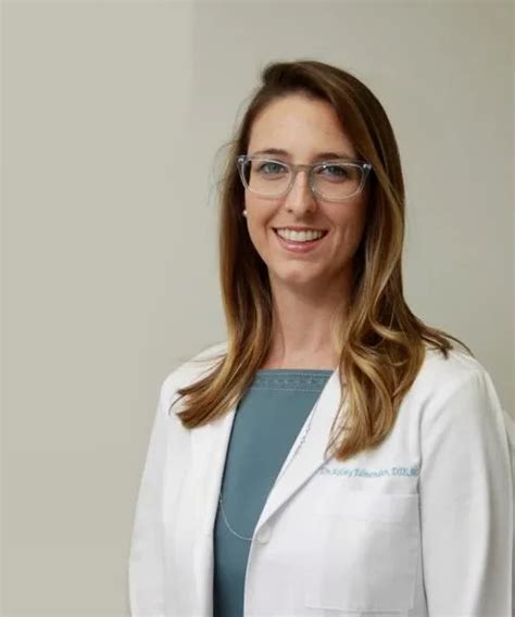 Dr Kelsey Edmondson Dds Expert Dentist Rolling Oaks Dental