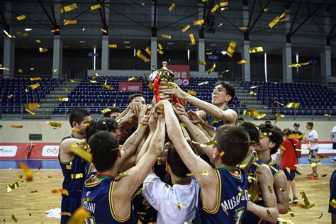 ზაზას აკადემია 2 საქართველოს 16 წლამდელთა B ლიგის ჩემპიონი გახდა Gbf Ge