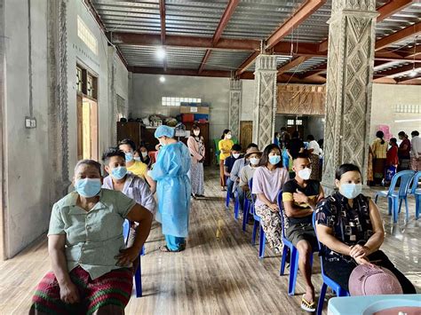 တောင်ကြီးမြို့တွင် ပြည်သူများအား Oss စနစ်ဖြင့် ကိုဗစ် ၁၉ရောဂါ ကာကွယ်ဆေး ဆက်လက်ထိုးနှံပေးလျက်ရှိ