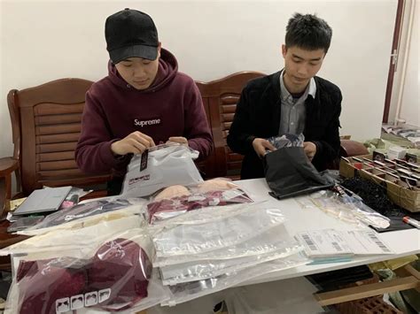 70000个外国女子光顾了这家内衣店，店主直呼：“买家秀”太露骨了 搜狐大视野 搜狐新闻