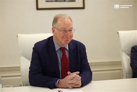 საქართველოს მთავრობა 2021 2022 ახალ სასწავლო წელს საქართველოს მასშტაბით მოსწავლეები 64