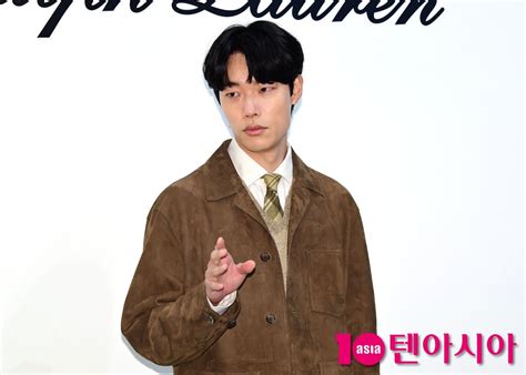 TEN포토류준열 하트시킨게 죄는 아니잖아요 텐아시아