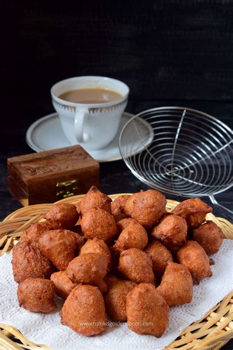 Kolar Bora Recipe Paka Kolar Bora Kolar Pitha Banana Coconut
