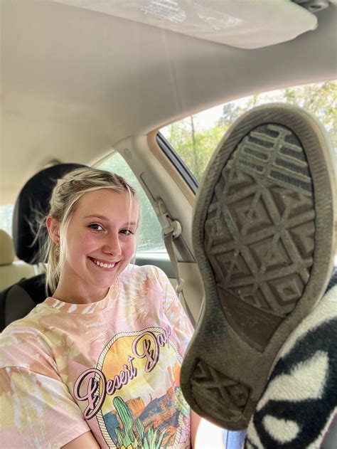 Goddess Luna Foot Adoration Foot Fetish Directory And Foot Fetish Content Creator Index