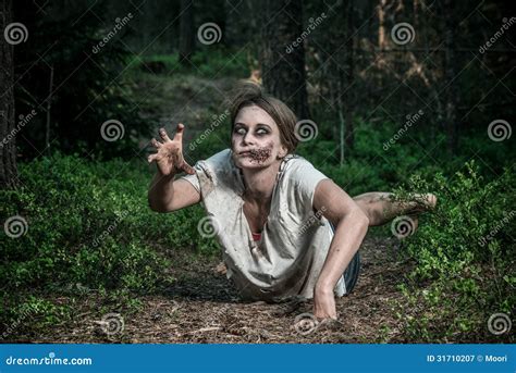 A Scary Undead Zombie Girl Stock Image Image Of Blood 31710207
