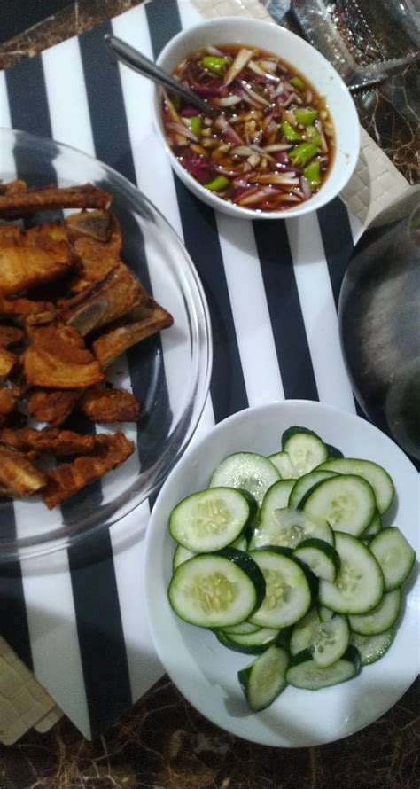 Anong Pwedeng Gawin Sa Nag Iisang Kamatis Sarsyadong Itlog Saka Kanin R Pangetperomasarap