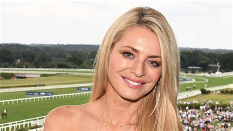 Strictlys Tess Daly Looks Divine In Stylish Figure Hugging Metallic Dress Wow Hello