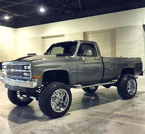 Download Classic Square Body Chevrolet Truck Lifted Wallpaper