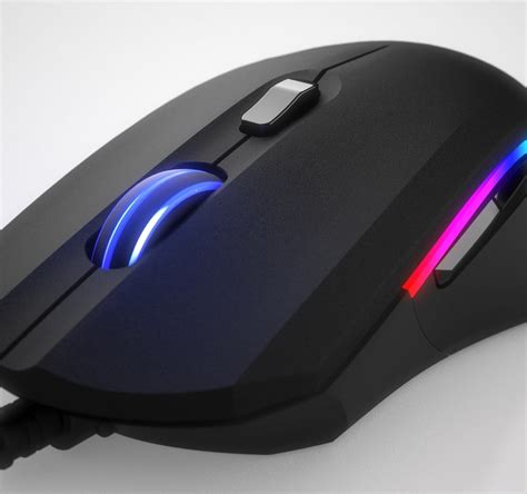 This Programmable Gaming Mouse Has Comfortable Rubber Grips